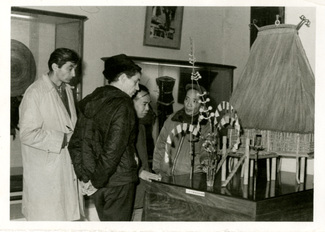 Howard Zinn Carried Out an Act of Radical Diplomacy in the Middle of ...